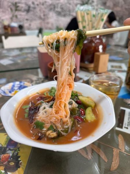 陵水酸粉是什么味道_陵水酸粉正宗做法-第1张图片-山城妙识 陵水酸粉是什么味道_陵水酸粉正宗做法-第1张图片-山城妙识