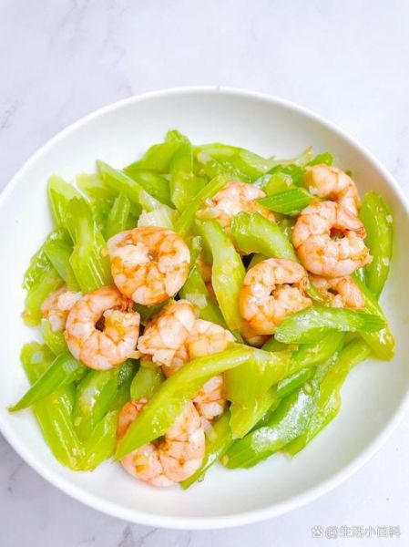 虾和什么蔬菜搭配最好_虾炒什么蔬菜最营养-第2张图片-山城妙识 虾和什么蔬菜搭配最好_虾炒什么蔬菜最营养-第2张图片-山城妙识