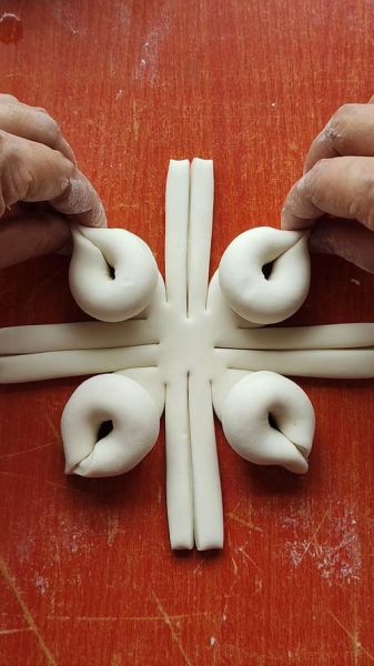 花样面食怎么做_花样面食制作视频教程-第2张图片-山城妙识