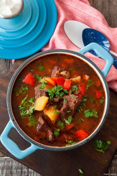 怎样炖牛肉好吃又简单窍门_炖牛肉软烂不柴的秘诀-第3张图片-山城妙识