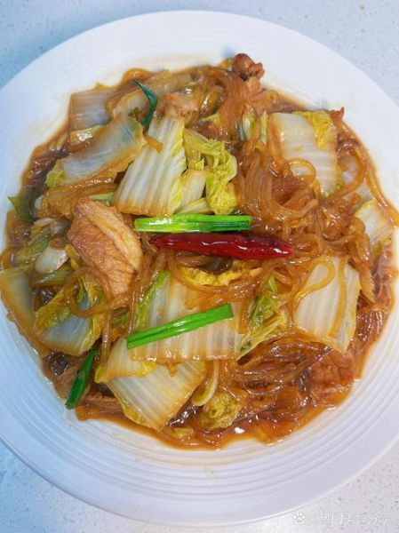 东北猪肉白菜豆腐炖粉条怎么做_正宗做法步骤详解-第3张图片-山城妙识 东北猪肉白菜豆腐炖粉条怎么做_正宗做法步骤详解-第3张图片-山城妙识