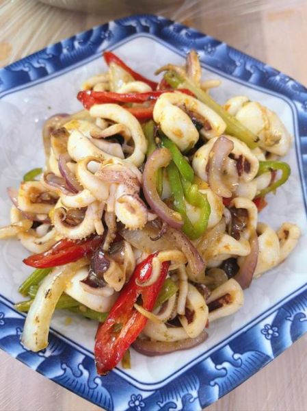 鱿鱼炒什么菜好吃_鱿鱼炒什么菜最香-第1张图片-山城妙识 鱿鱼炒什么菜好吃_鱿鱼炒什么菜最香-第1张图片-山城妙识