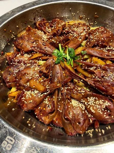 正宗干锅鸭头怎么做_干锅鸭头香辣秘诀-第2张图片-山城妙识