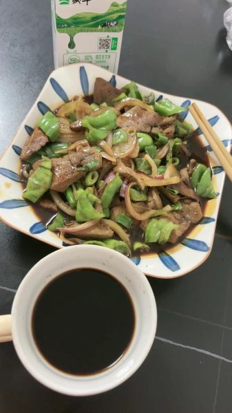 青椒洋葱炒猪肝怎么做_猪肝炒多久才嫩-第2张图片-山城妙识