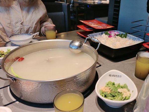 斑鱼火锅怎么做_斑鱼火锅底料配方-第1张图片-山城妙识 斑鱼火锅怎么做_斑鱼火锅底料配方-第1张图片-山城妙识