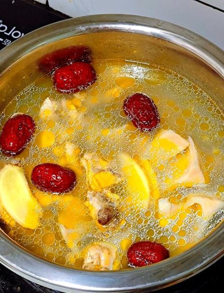 清炖全鸡加什么调料_清炖全鸡放什么料最鲜-第2张图片-山城妙识 清炖全鸡加什么调料_清炖全鸡放什么料最鲜-第2张图片-山城妙识