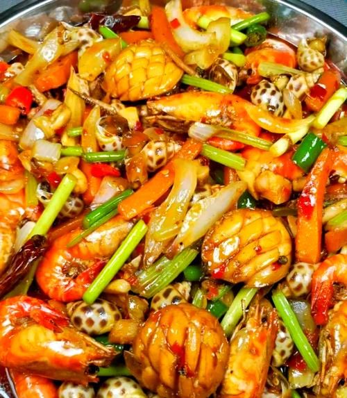 一品海鲜锅怎么做_正宗做法步骤详解-第1张图片-山城妙识