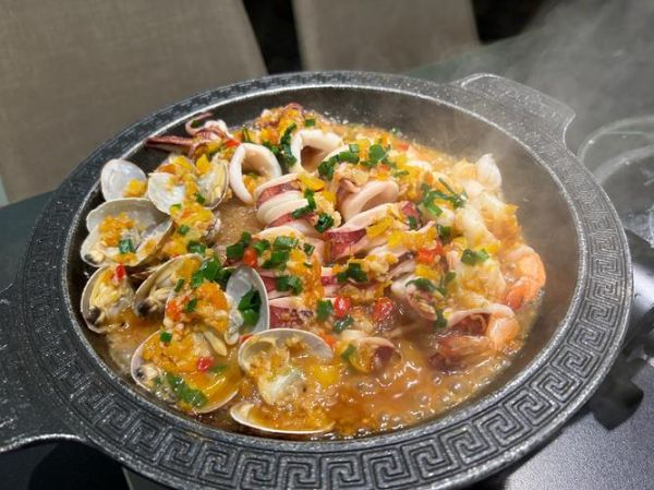 一品海鲜锅怎么做_正宗做法步骤详解-第2张图片-山城妙识