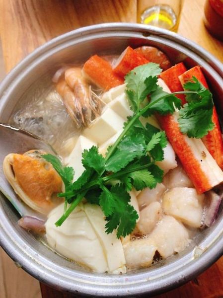 一品海鲜锅怎么做_正宗做法步骤详解-第3张图片-山城妙识