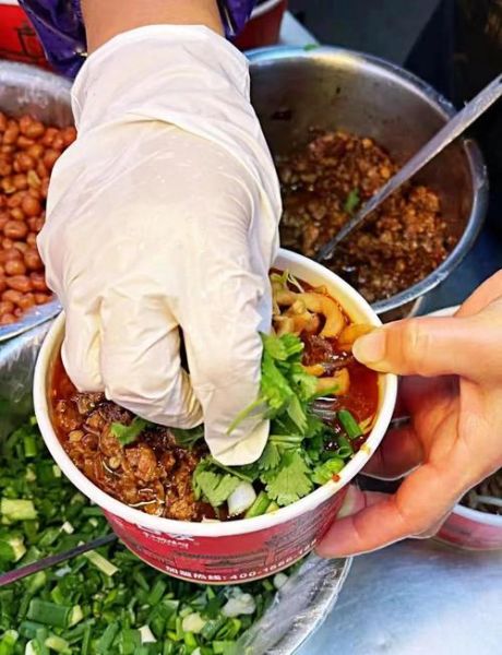 白家酸辣粉好吃吗_白家酸辣粉口感怎么样-第1张图片-山城妙识