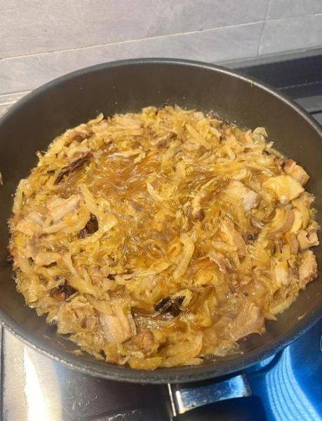 酸菜粉条肉怎么做_酸菜粉条肉的做法步骤-第1张图片-山城妙识 酸菜粉条肉怎么做_酸菜粉条肉的做法步骤-第1张图片-山城妙识