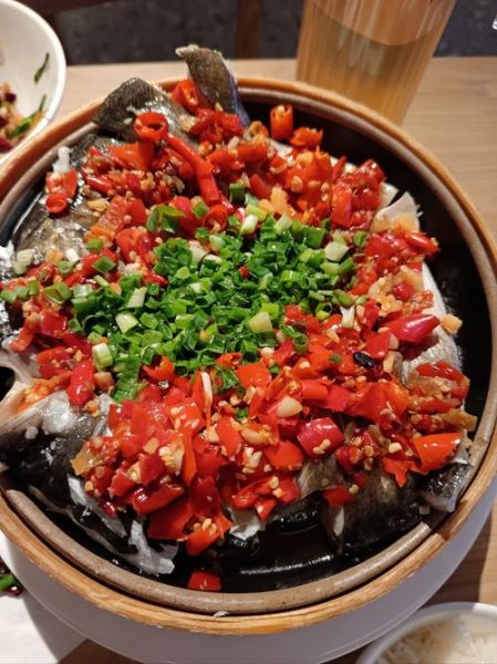 剁椒鱼头怎么做_剁椒鱼头用什么鱼头最好-第1张图片-山城妙识