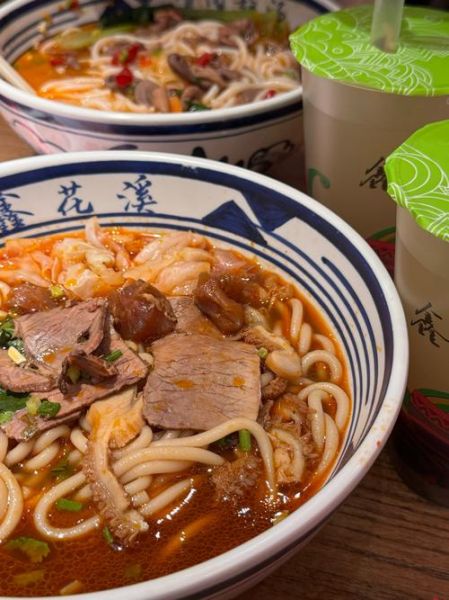 花溪牛肉粉汤底怎么做_正宗配方揭秘-第1张图片-山城妙识