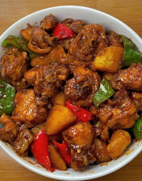 黄焖鸡块的家常做法_黄焖鸡块怎么做好吃又嫩-第1张图片-山城妙识