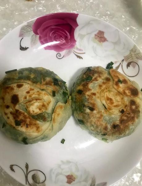 韭菜盒子怎么和面不破皮_韭菜盒子用什么面粉最好-第3张图片-山城妙识