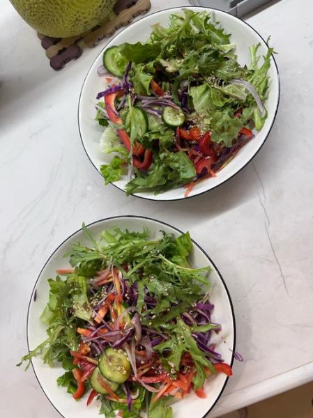 连吃一个月的蔬菜沙拉会怎么样_长期吃沙拉真实体验-第1张图片-山城妙识