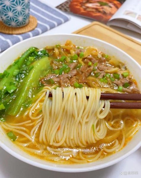 青菜肉丝面怎么做_家常青菜肉丝面做法-第3张图片-山城妙识