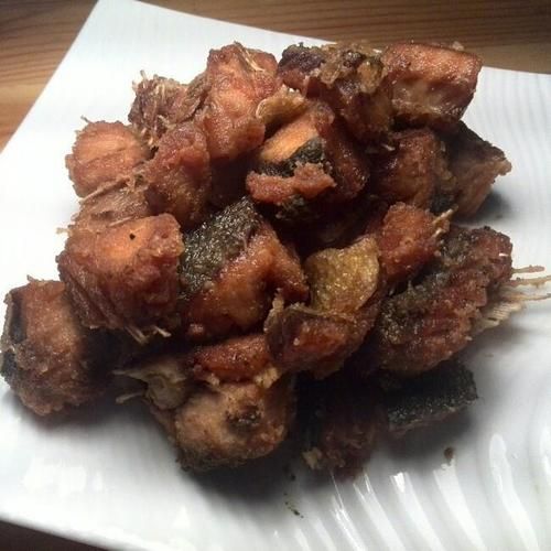 炸大马哈鱼块怎么做_大马哈鱼块炸多久才酥脆-第3张图片-山城妙识