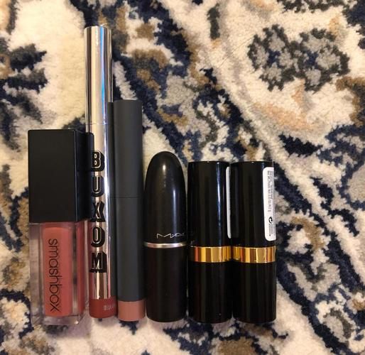 豆沙色口红适合黄皮吗_豆沙色口红怎么选-第3张图片-山城妙识