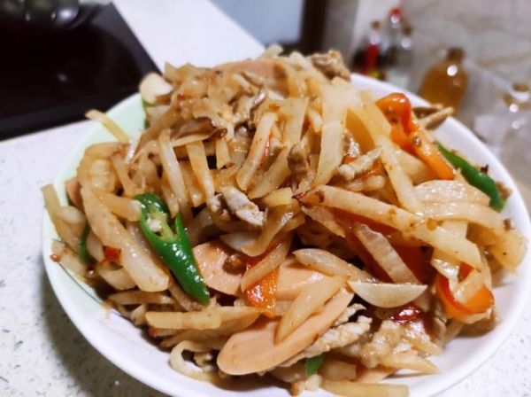 白地瓜怎么炒好吃_白地瓜的做法大全家常-第2张图片-山城妙识