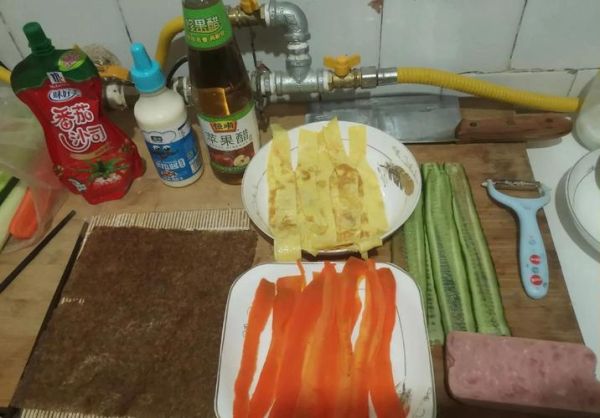 在家做寿司怎么做_寿司米怎么蒸才Q弹-第1张图片-山城妙识 在家做寿司怎么做_寿司米怎么蒸才Q弹-第1张图片-山城妙识