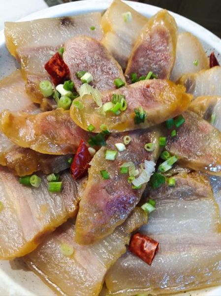 腊肉水煮还是蒸_哪种做法更香-第3张图片-山城妙识