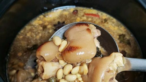 黄豆炖猪蹄黄豆泡多久_黄豆需要提前泡多久-第2张图片-山城妙识