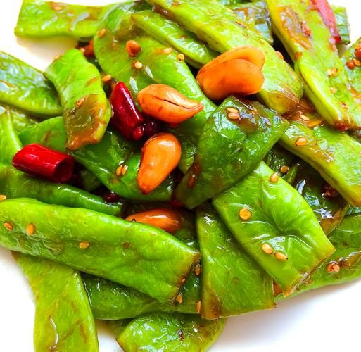 炒宽扁豆角怎么做好吃_宽扁豆角焯水几分钟-第1张图片-山城妙识