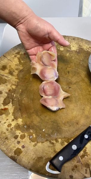 鸡胗怎么切_鸡胗切法图解-第1张图片-山城妙识