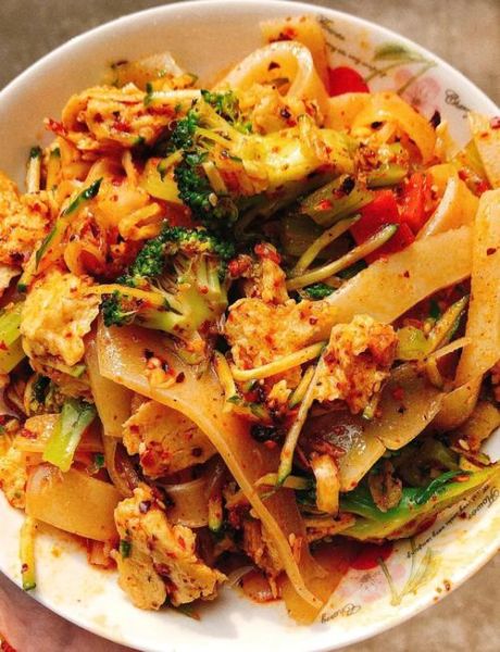 凉皮怎么做_面筋凉皮的家常做法-第3张图片-山城妙识