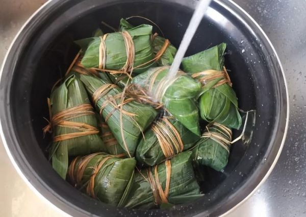 包粽子的米泡了三天还能用吗_泡米三天后怎么补救-第2张图片-山城妙识