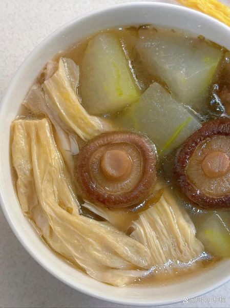 冬瓜香菇汤怎么煲_冬瓜香菇汤的功效与作用-第1张图片-山城妙识 冬瓜香菇汤怎么煲_冬瓜香菇汤的功效与作用-第1张图片-山城妙识