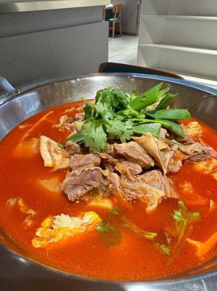 牛腩火锅怎么做_牛腩火锅需要焯水吗-第1张图片-山城妙识