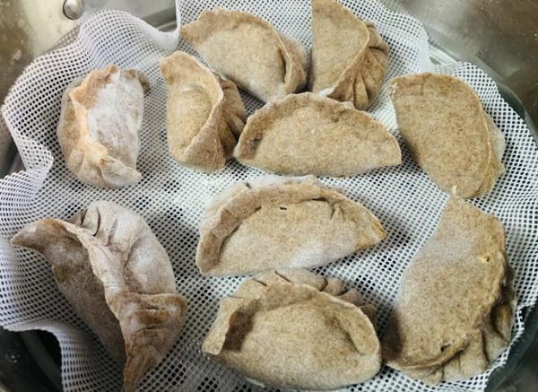 西葫芦鸡蛋蒸饺怎么做_西葫芦鸡蛋蒸饺热量高吗-第3张图片-山城妙识