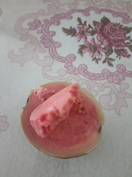 吃芭乐要不要吐籽_芭乐籽能吃吗-第3张图片-山城妙识