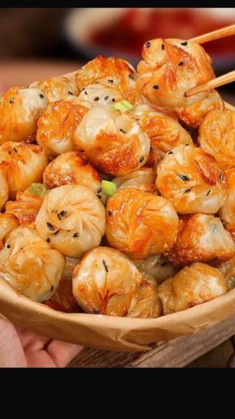 生煎锅贴饺子怎么做_生煎锅贴饺子和生煎包区别-第1张图片-山城妙识