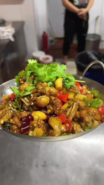 田鸡皮能吃吗_田鸡皮怎么吃才安全-第1张图片-山城妙识