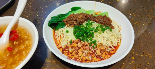 四川担担面热量是多少_减肥能吃吗-第2张图片-山城妙识