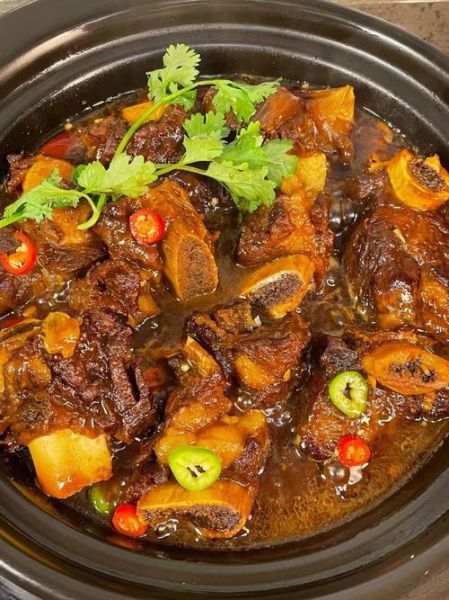 牛排怎么做好吃_红烧牛排的家常做法-第1张图片-山城妙识