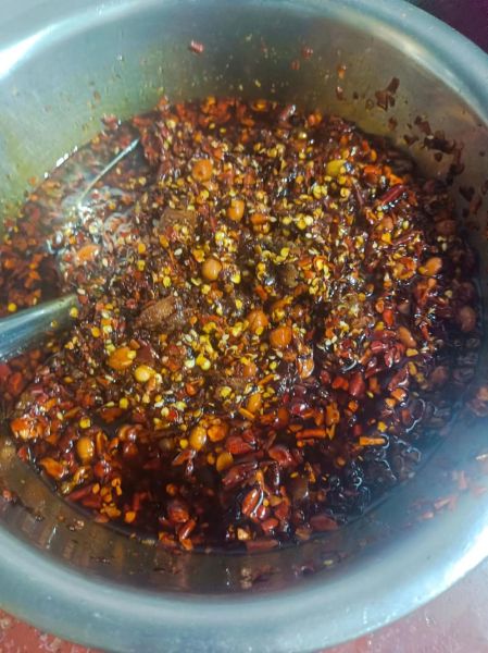 自制油辣椒的做法窍门_油辣椒怎么保存不糊-第3张图片-山城妙识