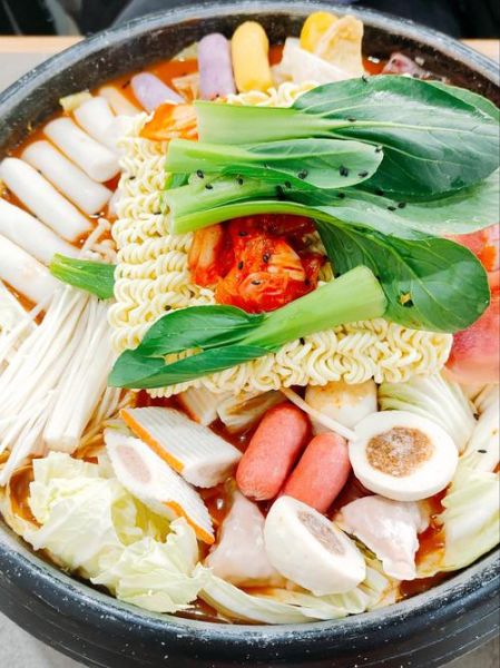 韩式部队火锅怎么做_部队火锅需要哪些材料-第2张图片-山城妙识