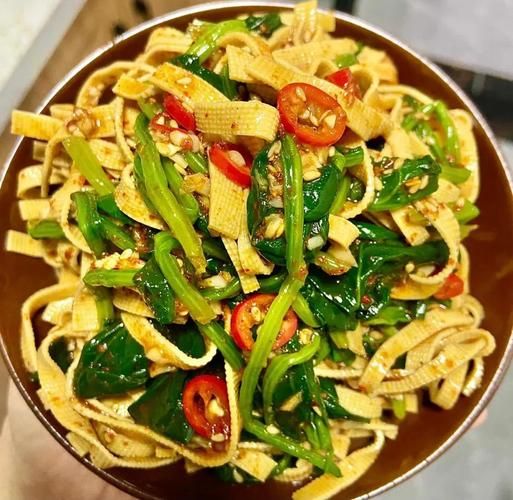 菠菜炒豆皮怎么炒好吃_菠菜炒豆皮需要焯水吗-第1张图片-山城妙识