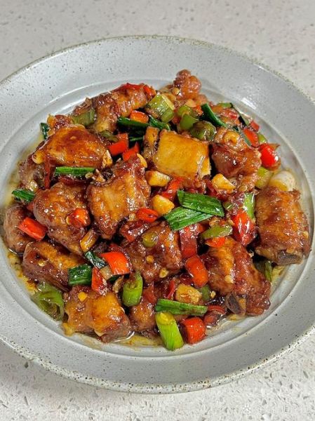 香辣排骨怎么做_香辣排骨的家常做法-第1张图片-山城妙识