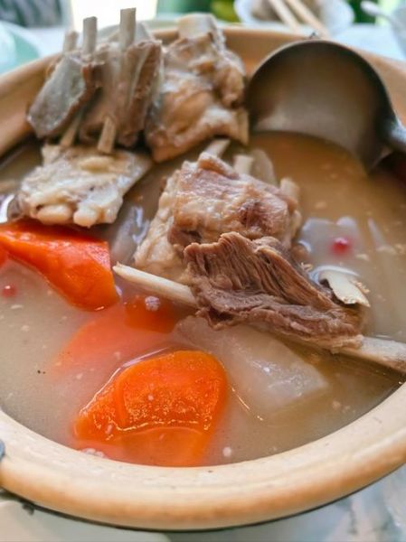 羊排汤怎么做_羊排汤去膻味技巧-第1张图片-山城妙识