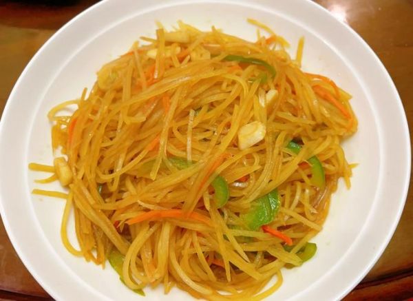 醋溜土豆丝怎么炒好吃又简单_土豆丝不焯水可以吗-第1张图片-山城妙识
