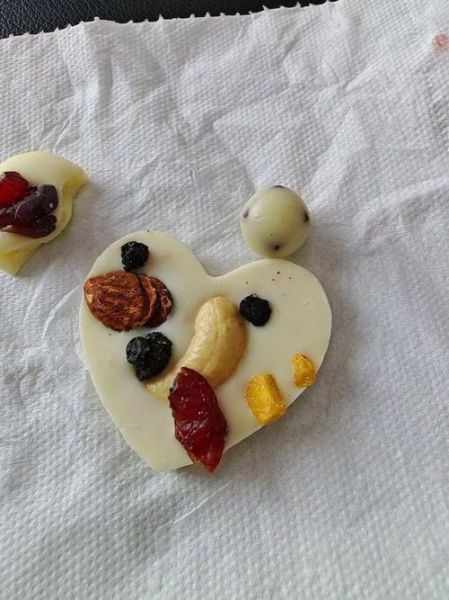 白巧克力豆是什么_白巧克力豆怎么做甜点-第2张图片-山城妙识