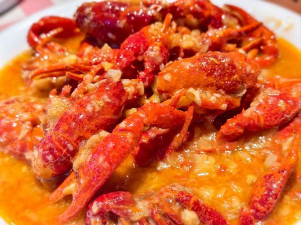 蒜香小龙虾怎么做_蒜香小龙虾做法视频教程-第2张图片-山城妙识