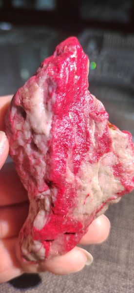 鸡血石原石真假怎么鉴别_鸡血石原石价格多少钱一克-第1张图片-山城妙识