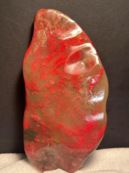 鸡血石原石真假怎么鉴别_鸡血石原石价格多少钱一克-第3张图片-山城妙识