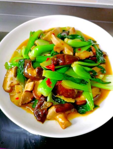 香茹炒青菜怎么炒好吃_香茹炒青菜的家常做法-第1张图片-山城妙识